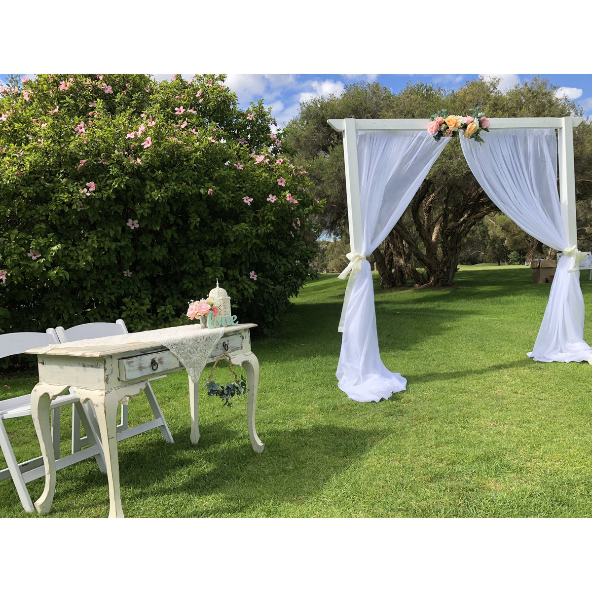 Vintage signing table – Rosy Events Hire